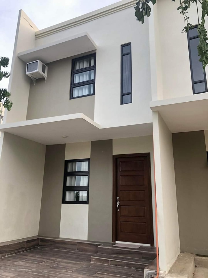 Jane Lee | 2 Storey Fully-finished Unit Row House | Philippine Access ...