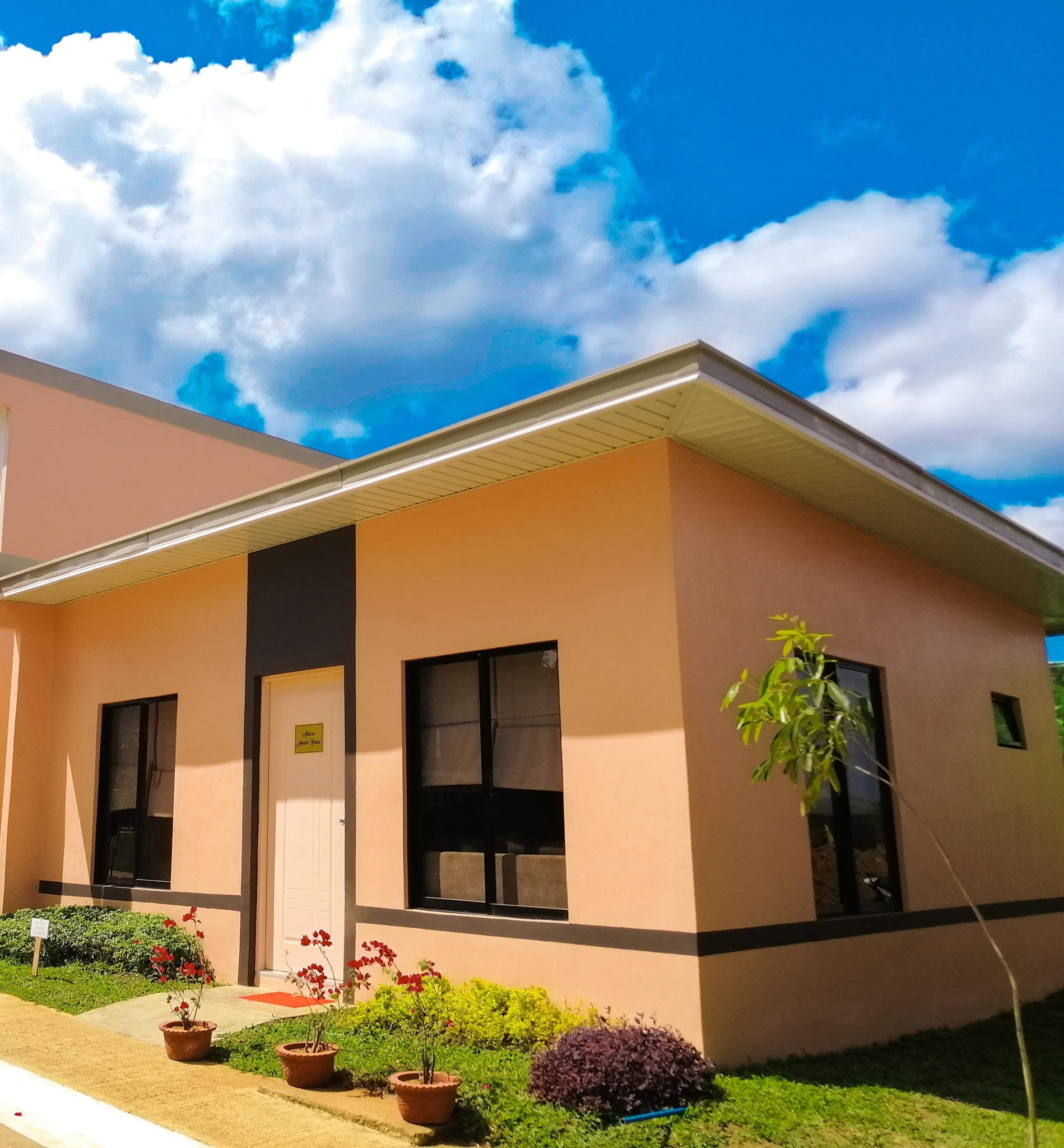 Lailanie Berden | Elena Rowhouses - Inner Unit | Philippine Access ...