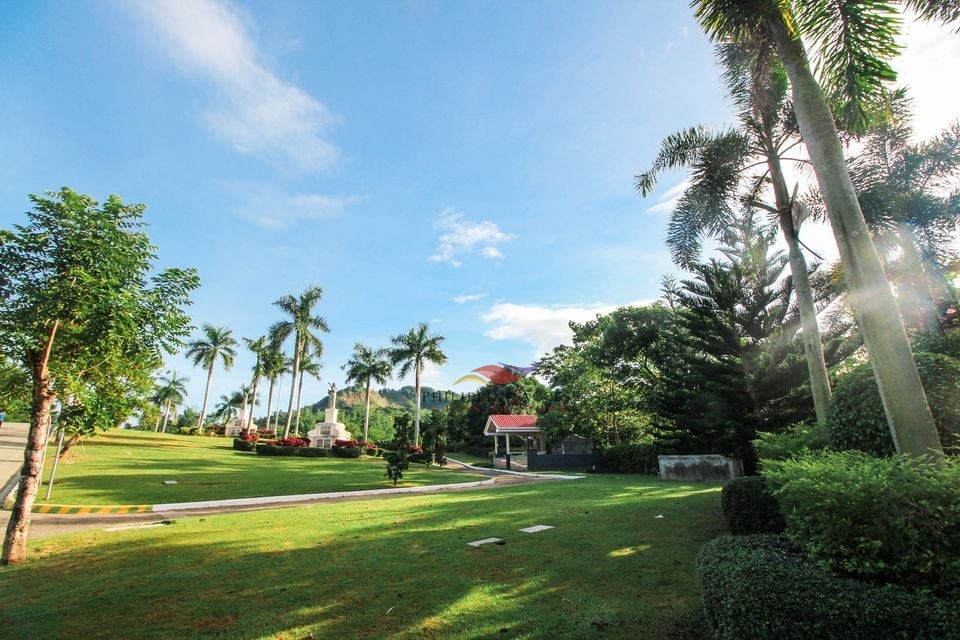 Jonathan Panonce | Lawn Lot - Premium | Philippine Access Sales Network